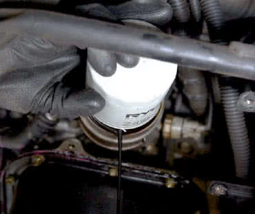 How To Change Engine Oil & Filter | Supercheap Auto